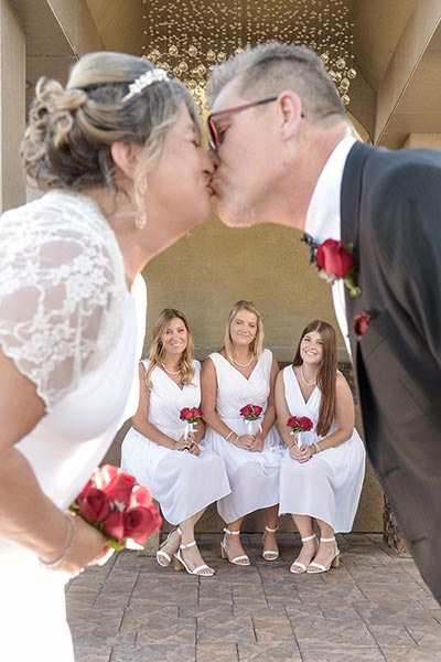 Love For Any Age A Guide To Remarriage Vow Renewal Wedding Ideas 